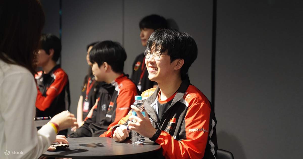 Tour Riêng 1 Ngày Xem Đội Tuyển Nongshim RedForce tại Giải LCK - Klook Việt Nam